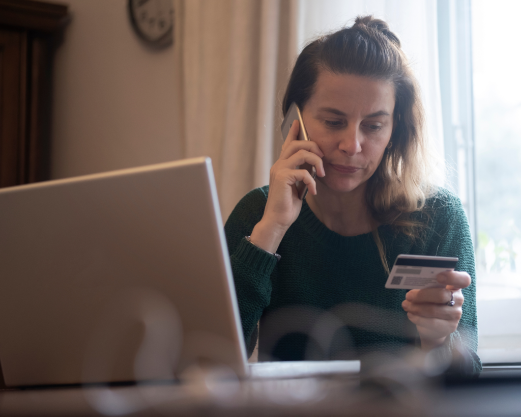 Online Dating Scams: What to Do to Avoid Them?